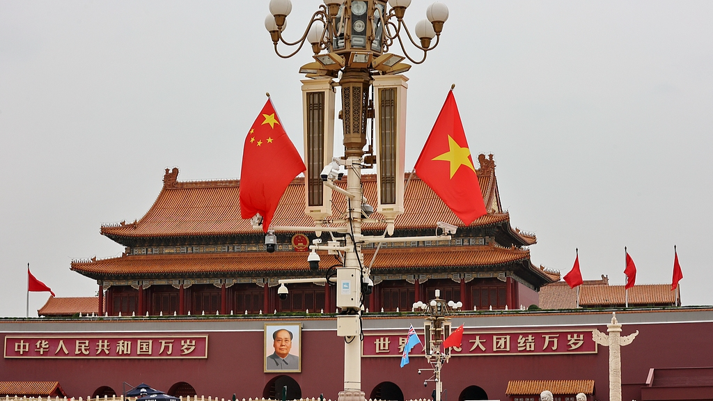 Си Дзинпин Китай и Виетнам ще насърчават всеобхватното стратегическо сътрудничество