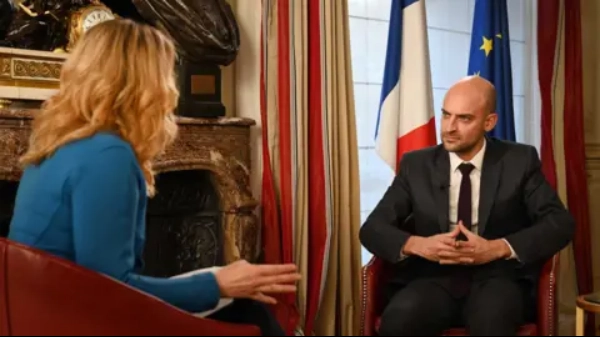 Францад үйлдвэрлэсэн алсын тусгалтай пуужингуудыг Украин Орос руу харвахыг Франц зөвшөөрөв