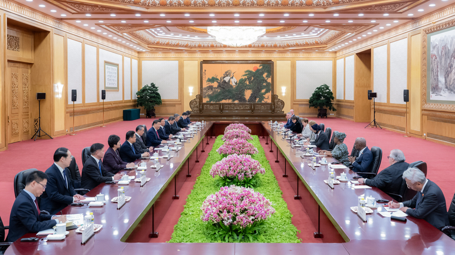 Xi: Përballimi i sfidave globale, bashkëpunimi, leverdia reciproke dhe ...