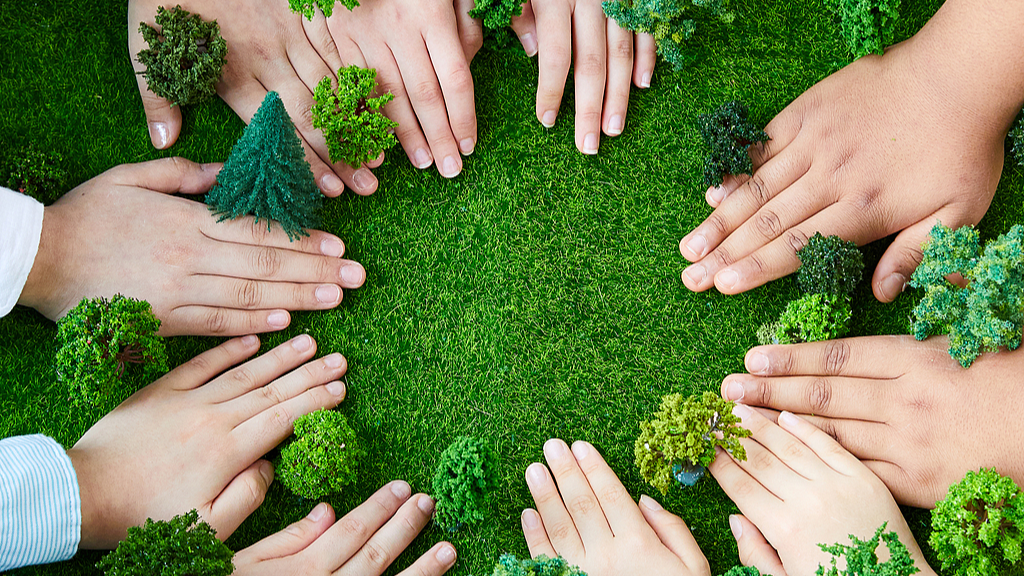 Eldoniĝis libro pri Penso de Xi Jinping pri Ekologia Civilizacio