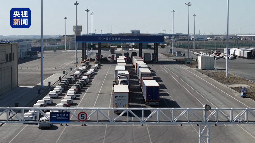 Korgas Sınır Kapısı’ndan ihraç edilen araç sayısı artmaya devam ediyor